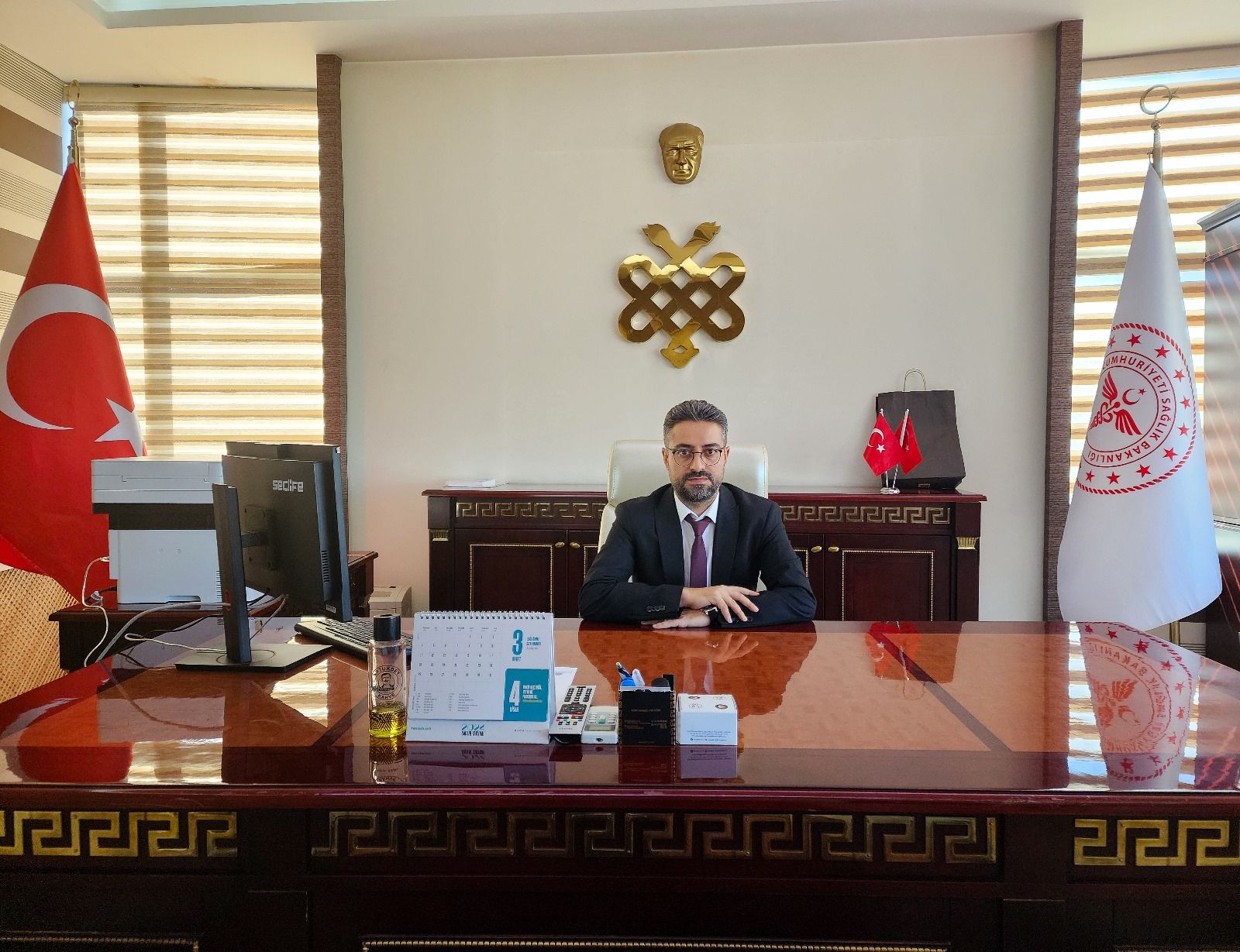 Uzm. Dr. Samet Tatlı, Bingöl İl Sağlık Müdürü Olarak Görevine Başladı ...